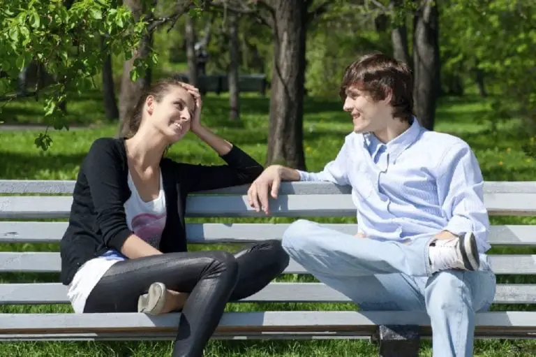 Cómo ser más sociable ¡10 pasos para empezar hoy! - Como Funciona Que